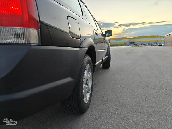 Volvo XC70 2003 in Vilnius on AUTOMOTO.COM.LV Black Volvo XC70 2003 in Vilnius, with an engine capacity of 2.40 L and mileage of 351 thousand km for 2800 €, photo 11 on AUTOMOTO.COM.LV