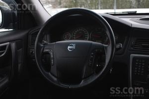 Black Volvo XC70 2004 in Jelgava, with an engine capacity of 2.40 L and mileage of 373 thousand km for 3400 €, photo 11 on AUTOMOTO.COM.LV