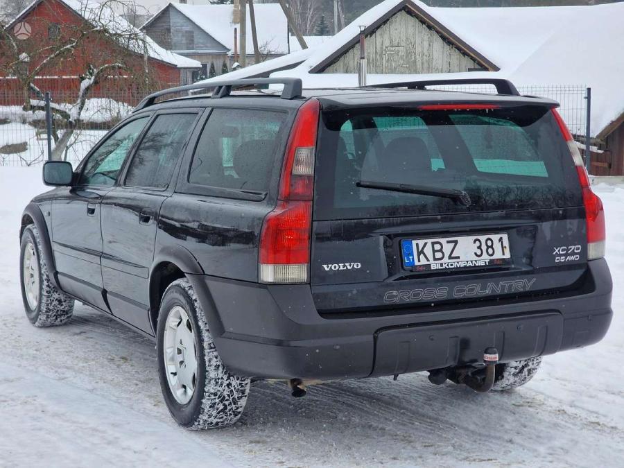 Черный Вольво ХС70 2004 в Укмерге, объемом двигателя 2.40 л и пробегом 370 тыс. км за 2350 €, фото 8 на AUTOMOTO.COM.LV