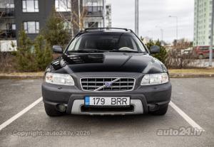 Melns Volvo XC70 2004 Tallina, ar dzinēja tilpumu 2.50 L un nobraukumu 342 tūkst. km par 2998 €, foto  vietnē AUTOMOTO.COM.LV