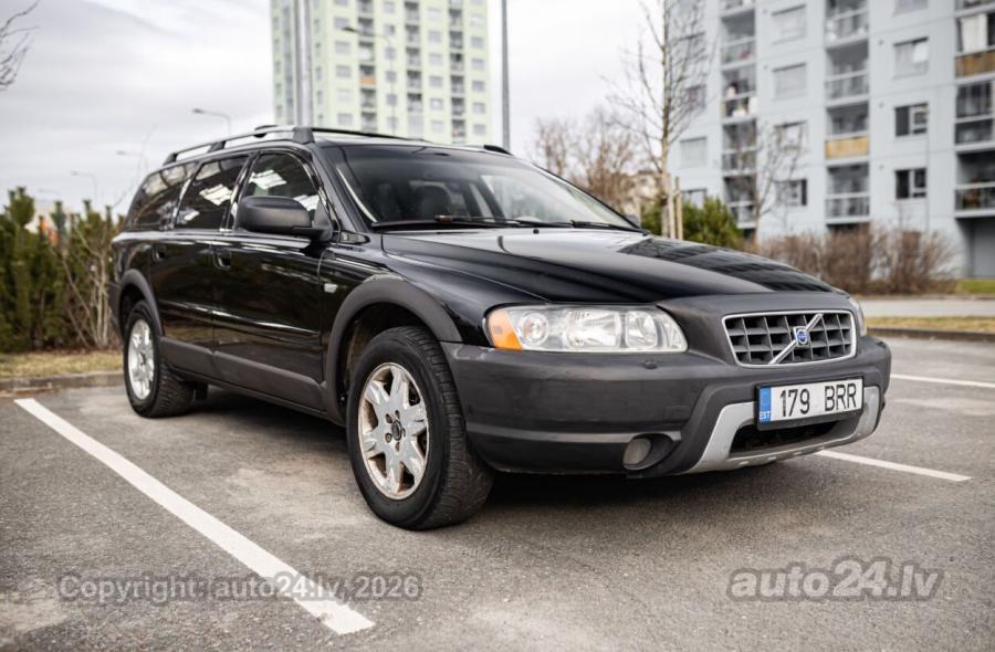 Melns Volvo XC70 2004 Tallina, ar dzinēja tilpumu 2.50 L un nobraukumu 342 tūkst. km par 2998 €, foto 2 vietnē AUTOMOTO.COM.LV