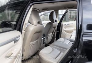 Melns Volvo XC70 2004 Tallina, ar dzinēja tilpumu 2.50 L un nobraukumu 342 tūkst. km par 2998 €, foto 10 vietnē AUTOMOTO.COM.LV