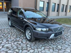 Melns Volvo XC70 2004 Paide, ar dzinēja tilpumu 2.40 L un nobraukumu 318 tūkst. km par 3990 €, foto 5 vietnē AUTOMOTO.COM.LV