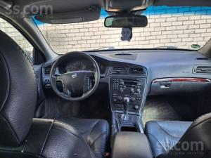 Melns Volvo XC70 2004 Ogre, ar dzinēja tilpumu 2.50 L un nobraukumu 431 tūkst. km par 1750 €, foto 3 vietnē AUTOMOTO.COM.LV