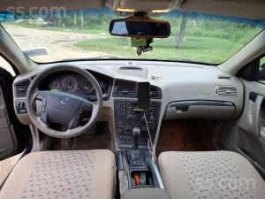 Melns Volvo XC70 2004 Rīga, ar dzinēja tilpumu 2.40 L un nobraukumu 373 tūkst. km par 2300 €, foto 11 vietnē AUTOMOTO.COM.LV