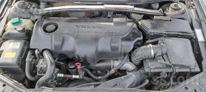 Black Volvo XC70 2004 in Rezekne, with an engine capacity of 2.40 L and mileage of 390 thousand km for 2250 €, photo 19 on AUTOMOTO.COM.LV