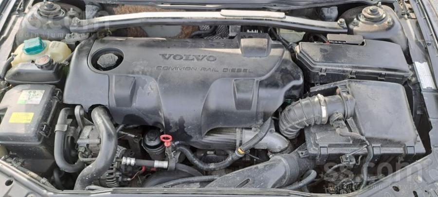 Black Volvo XC70 2004 in Rezekne, with an engine capacity of 2.40 L and mileage of 390 thousand km for 2250 €, photo 19 on AUTOMOTO.COM.LV
