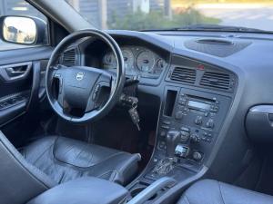 Черный Вольво ХС70 2004 в Елгава, объемом двигателя 2.40 л и пробегом 360 тыс. км за 4500 €, фото 16 на AUTOMOTO.COM.LV