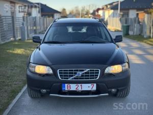 Melns Volvo XC70 2004 Jelgava, ar dzinēja tilpumu 2.40 L un nobraukumu 360 tūkst. km par 4200 €, foto 4 vietnē AUTOMOTO.COM.LV