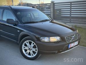 Melns Volvo XC70 2004 Jelgava, ar dzinēja tilpumu 2.40 L un nobraukumu 360 tūkst. km par 4200 €, foto 8 vietnē AUTOMOTO.COM.LV