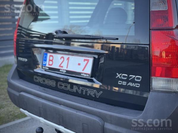 Melns Volvo XC70 2004 Jelgava, ar dzinēja tilpumu 2.40 L un nobraukumu 360 tūkst. km par 4200 €, foto 10 vietnē AUTOMOTO.COM.LV