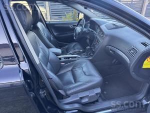 Melns Volvo XC70 2004 Jelgava, ar dzinēja tilpumu 2.40 L un nobraukumu 360 tūkst. km par 4200 €, foto 15 vietnē AUTOMOTO.COM.LV
