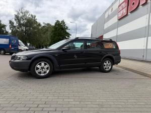 Melns Volvo XC70 2004 Šilutė, ar dzinēja tilpumu 2.40 L un nobraukumu 43 tūkst. km par 2000 €, foto 3 vietnē AUTOMOTO.COM.LV