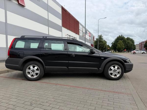 Melns Volvo XC70 2004 Šilutė, ar dzinēja tilpumu 2.40 L un nobraukumu 43 tūkst. km par 2000 €, foto 6 vietnē AUTOMOTO.COM.LV