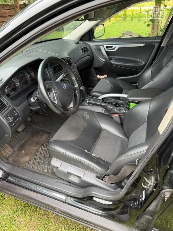 Melns Volvo XC70 2004 Šilutė, ar dzinēja tilpumu 2.40 L un nobraukumu 43 tūkst. km par 2000 €, foto 10 vietnē AUTOMOTO.COM.LV