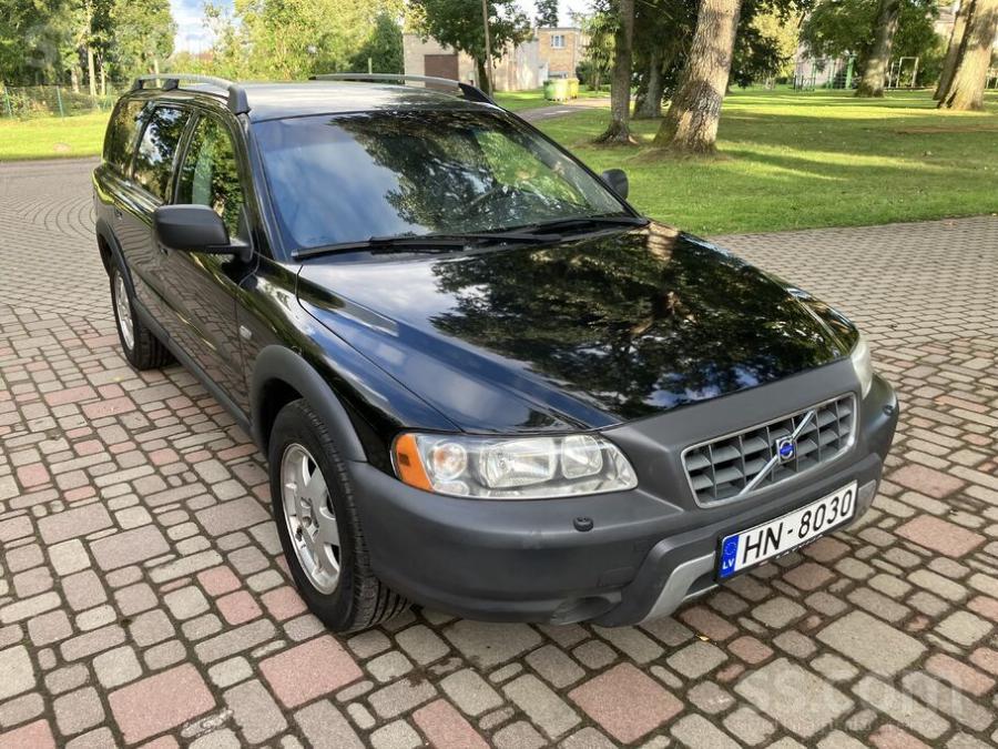 Черный Вольво ХС70 2004 в Елгава, объемом двигателя 2.40 л и пробегом 411 тыс. км за 2950 €, фото 4 на AUTOMOTO.COM.LV