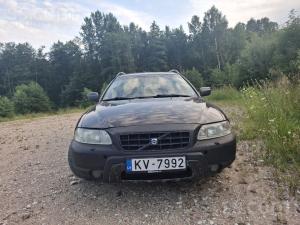 Melns Volvo XC70 2004 Liepāja, ar dzinēja tilpumu 2.40 L un nobraukumu 476 tūkst. km par 2200 €, foto 3 vietnē AUTOMOTO.COM.LV