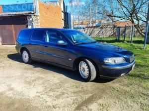 Melns Volvo XC70 2004 Liepāja, ar dzinēja tilpumu 2.40 L un nobraukumu 476 tūkst. km par 2200 €, foto 7 vietnē AUTOMOTO.COM.LV