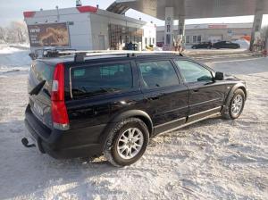 Black Volvo XC70 2005 in Klaipeda, with an engine capacity of 2.40 L and mileage of 286 thousand km for 2450 €, photo 6 on AUTOMOTO.COM.LV