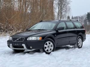 Melns Volvo XC70 2005 Rīga, ar dzinēja tilpumu 2.40 L un nobraukumu 335 tūkst. km par 4950 €, foto  vietnē AUTOMOTO.COM.LV