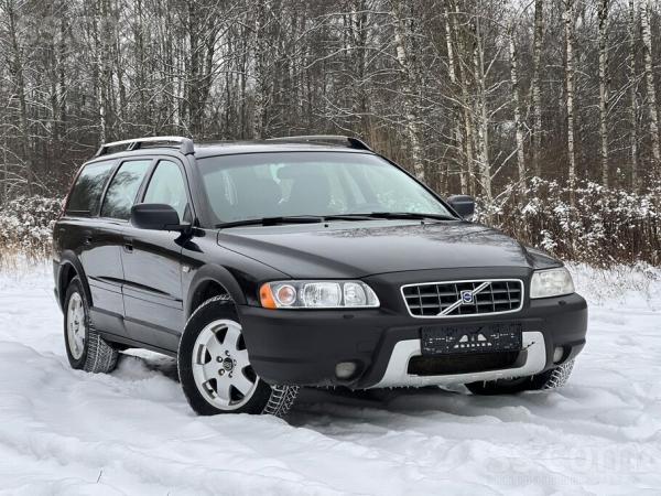 Black Volvo XC70 2005 in Riga, with an engine capacity of 2.40 L and mileage of 335 thousand km for 4950 €, photo 2 on AUTOMOTO.COM.LV
