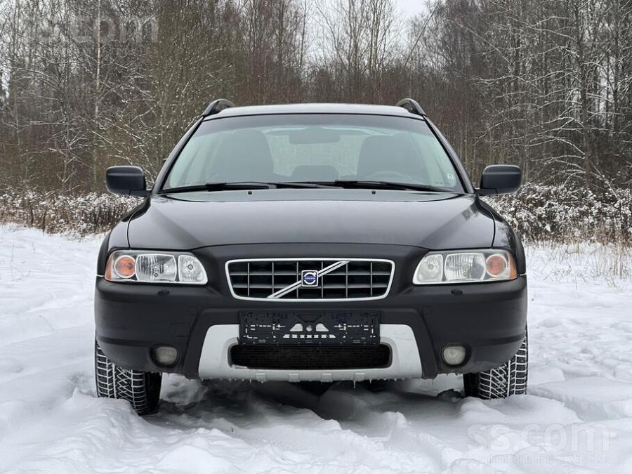 Melns Volvo XC70 2005 Rīga, ar dzinēja tilpumu 2.40 L un nobraukumu 335 tūkst. km par 4950 €, foto 10 vietnē AUTOMOTO.COM.LV