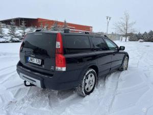 Melns Volvo XC70 2005 Ukmergė, ar dzinēja tilpumu 2.40 L un nobraukumu 390 tūkst. km par 2400 €, foto 5 vietnē AUTOMOTO.COM.LV