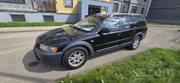 Melns Volvo XC70 2005 Rīga, ar dzinēja tilpumu 2.40 L un nobraukumu 438 tūkst. km par 2150 €, foto 3 vietnē AUTOMOTO.COM.LV