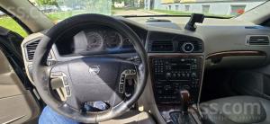 Black Volvo XC70 2005 in Riga, with an engine capacity of 2.40 L and mileage of 438 thousand km for 2150 €, photo 6 on AUTOMOTO.COM.LV