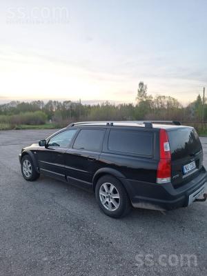 Melns Volvo XC70 2005 Aizkraukle, ar dzinēja tilpumu 2.40 L un nobraukumu 306 tūkst. km par 3500 €, foto 5 vietnē AUTOMOTO.COM.LV