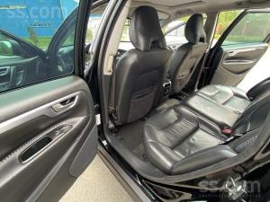 Melns Volvo XC70 2005 Rīga, ar dzinēja tilpumu 2.40 L un nobraukumu 327 tūkst. km par 4690 €, foto 16 vietnē AUTOMOTO.COM.LV