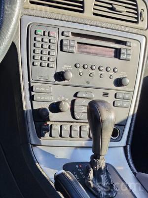 Melns Volvo XC70 2005 Saldus, ar dzinēja tilpumu 2.40 L un nobraukumu 455 tūkst. km par 1800 €, foto 12 vietnē AUTOMOTO.COM.LV