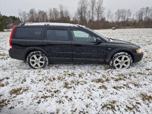Melns Volvo XC70 2005 Hāpsalu, ar dzinēja tilpumu 0.00 L un nobraukumu 399 tūkst. km par 2200 €, foto 6 vietnē AUTOMOTO.COM.LV