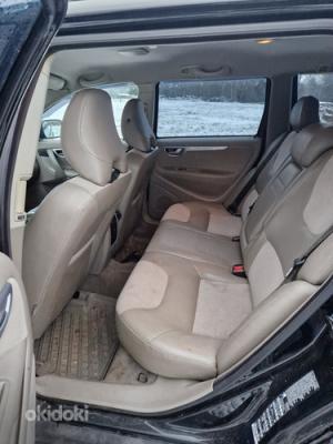 Melns Volvo XC70 2005 Hāpsalu, ar dzinēja tilpumu 0.00 L un nobraukumu 399 tūkst. km par 2200 €, foto 9 vietnē AUTOMOTO.COM.LV