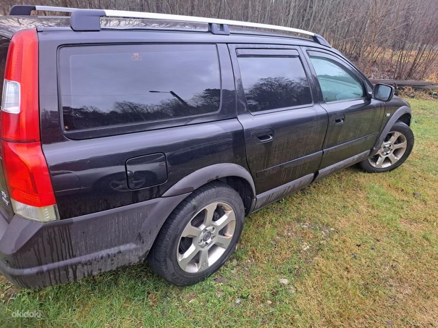 Melns Volvo XC70 2005 Hāpsalu, ar dzinēja tilpumu 0.00 L un nobraukumu 399 tūkst. km par 2200 €, foto 11 vietnē AUTOMOTO.COM.LV