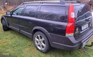 Melns Volvo XC70 2005 Hāpsalu, ar dzinēja tilpumu 0.00 L un nobraukumu 399 tūkst. km par 2200 €, foto 13 vietnē AUTOMOTO.COM.LV