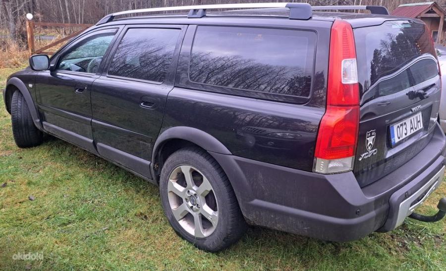 Melns Volvo XC70 2005 Hāpsalu, ar dzinēja tilpumu 0.00 L un nobraukumu 399 tūkst. km par 2200 €, foto 13 vietnē AUTOMOTO.COM.LV