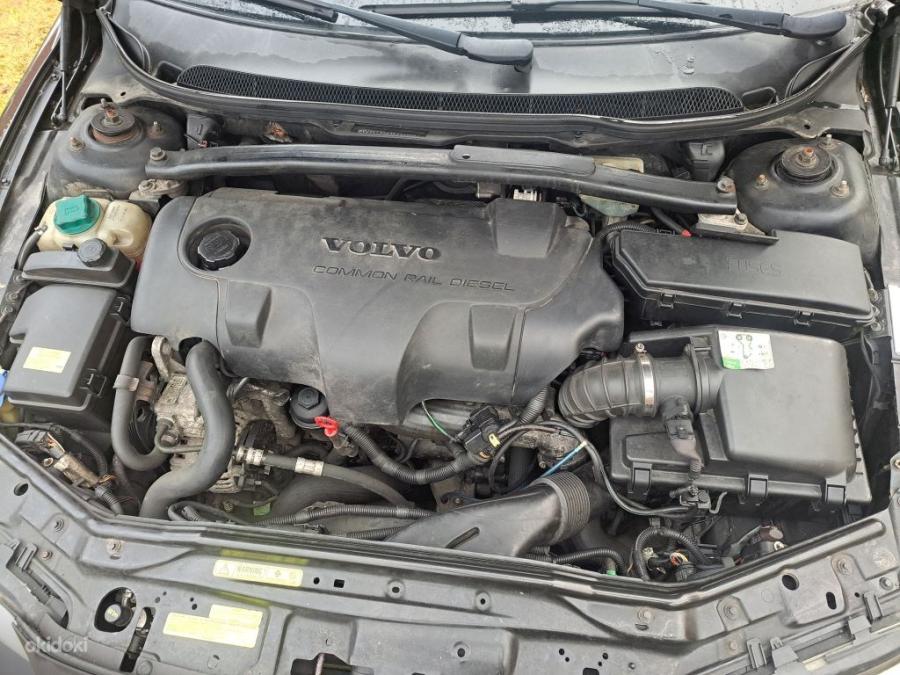 Melns Volvo XC70 2005 Hāpsalu, ar dzinēja tilpumu 0.00 L un nobraukumu 399 tūkst. km par 2200 €, foto 14 vietnē AUTOMOTO.COM.LV