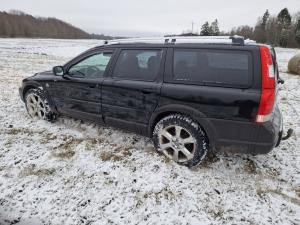 Melns Volvo XC70 2005 Hāpsalu, ar dzinēja tilpumu 0.00 L un nobraukumu 399 tūkst. km par 2200 €, foto 16 vietnē AUTOMOTO.COM.LV