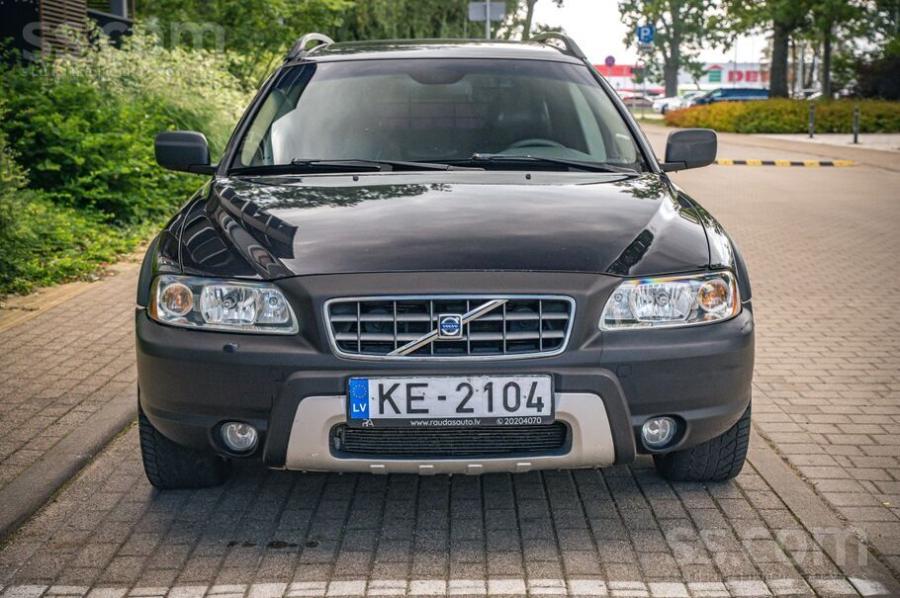Черный Вольво ХС70 2005 в Рига, объемом двигателя 2.40 л и пробегом 0 тыс. км за 3590 €, фото 3 на AUTOMOTO.COM.LV