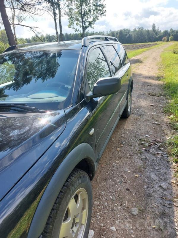 Volvo XC70 2005 Saldus vietnÄ Melns Volvo XC70 2005 Saldus, ar dzinÄja tilpumu 2.40 L un nobraukumu 354 tÅ«kst. km par 3200 ā¬, foto 4 vietnÄ AUTOMOTO.COM.LV