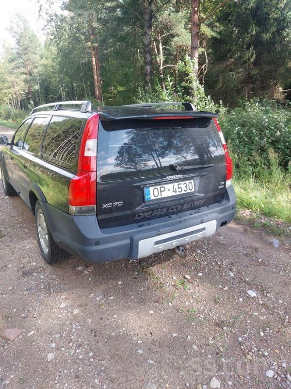 Volvo XC70 2005 Saldus vietnÄ Melns Volvo XC70 2005 Saldus, ar dzinÄja tilpumu 2.40 L un nobraukumu 354 tÅ«kst. km par 3200 ā¬, foto 5 vietnÄ AUTOMOTO.COM.LV