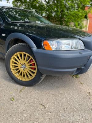 Melns Volvo XC70 2005 Ogre, ar dzinēja tilpumu 2.50 L un nobraukumu 336 tūkst. km par 3550 €, foto 6 vietnē AUTOMOTO.COM.LV