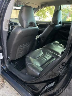 Melns Volvo XC70 2005 Ogre, ar dzinēja tilpumu 2.50 L un nobraukumu 336 tūkst. km par 3550 €, foto 10 vietnē AUTOMOTO.COM.LV