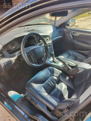 Melns Volvo XC70 2005 Jelgava, ar dzinēja tilpumu 2.40 L un nobraukumu 345 tūkst. km par 4600 €, foto 7 vietnē AUTOMOTO.COM.LV