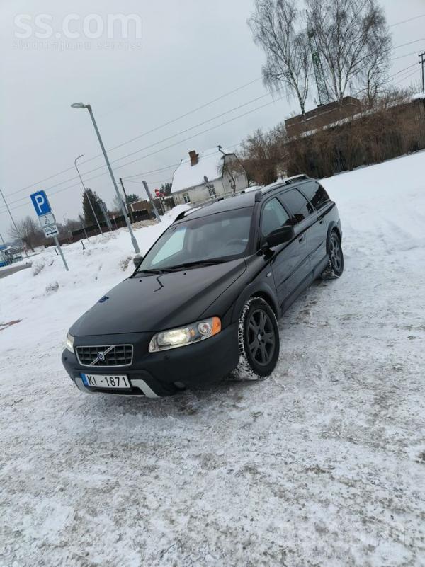 Melns Volvo XC70 2005 Jelgava, ar dzinēja tilpumu 2.40 L un nobraukumu 347 tūkst. km par 4100 €, foto 5 vietnē AUTOMOTO.COM.LV