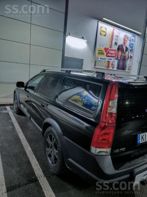 Melns Volvo XC70 2005 Jelgava, ar dzinēja tilpumu 2.40 L un nobraukumu 347 tūkst. km par 4100 €, foto 7 vietnē AUTOMOTO.COM.LV