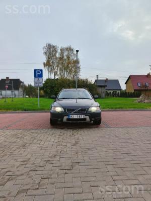 Melns Volvo XC70 2005 Jelgava, ar dzinēja tilpumu 2.40 L un nobraukumu 347 tūkst. km par 4100 €, foto 1 vietnē AUTOMOTO.COM.LV