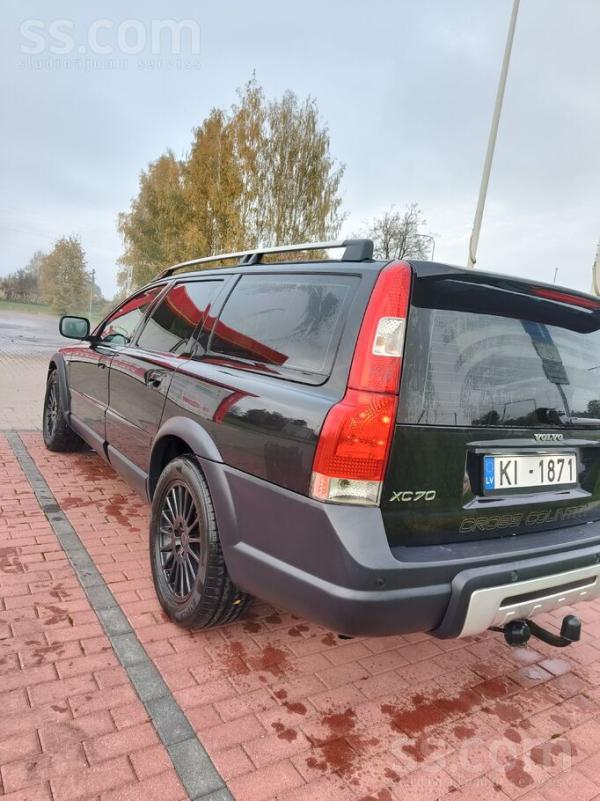 Черный Вольво ХС70 2005 в Елгава, объемом двигателя 2.40 л и пробегом 347 тыс. км за 4100 €, фото 9 на AUTOMOTO.COM.LV