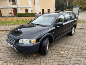 Черный Вольво ХС70 2005 в Бауска, объемом двигателя 2.40 л и пробегом 348 тыс. км за 3200 €, фото 7 на AUTOMOTO.COM.LV